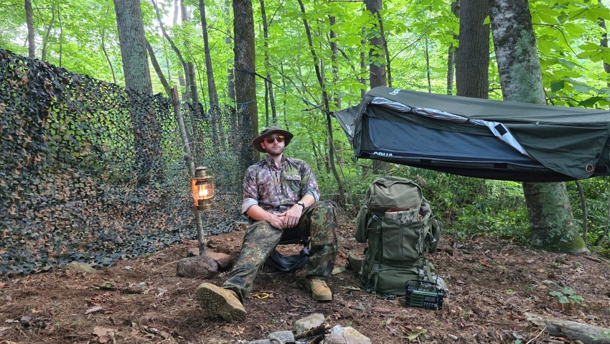 Why Outdoor Enthusiasts Love Military Surplus Clothing - GoMilitar