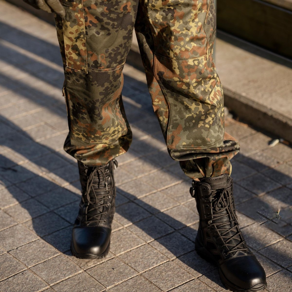Side zip tactical boots Magnum Elite Spider X 8.0 duty combat ...